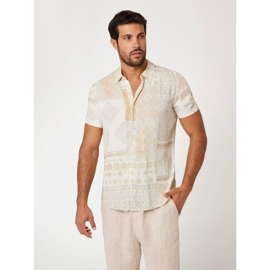 Men's Apparel – GUESS